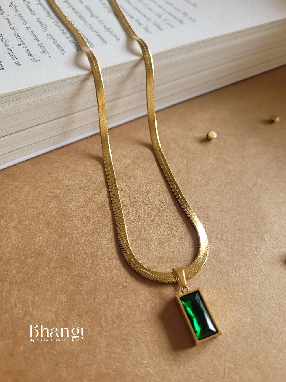Shake Chain with Rectangle Green Pendent – Bhangi by Nilja K Baby